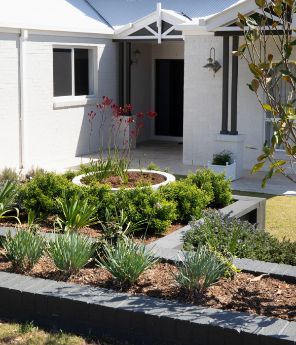 Award winning, Modern garden seating area with timber bench ...